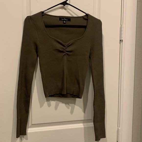 Love Tree | Tops | Love Tree Long Sleeve Top Green Size M Very Stretchy ...